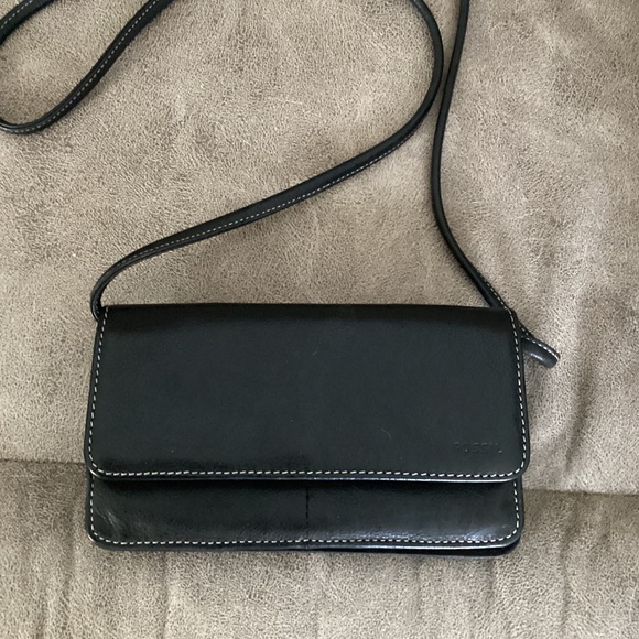Fossil | Bags | Vintage Fossil Black Leather Crossbody Organizer Wallet ...